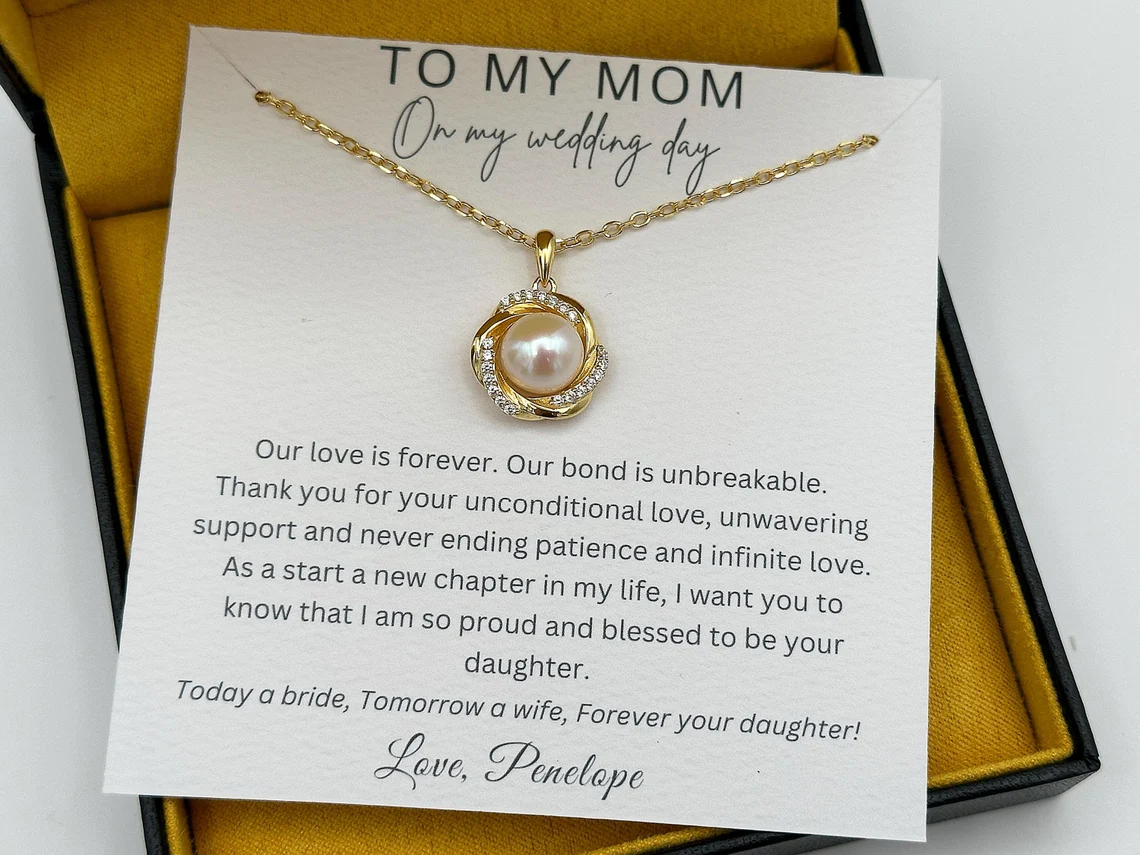 10 Unique & Thoughtful Mother of the Bride Gift Ideas
